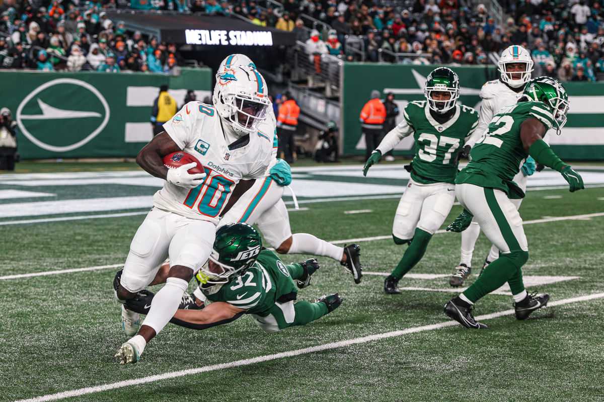 Dolphins: Tyreek Hill’s offseason in jeopardy after wrist surgery for ligament issue: Report