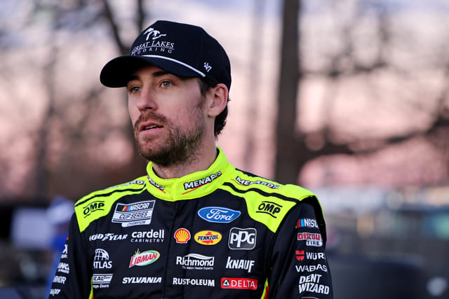 Ryan Blaney finds himself on the back foot at the inaugural 2025 NASCAR ...