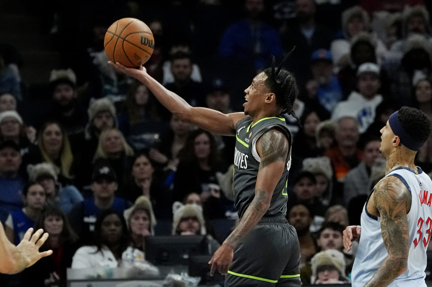 Julius Randle: Julius Randle Injury Update: T’Wolves drop massive ...