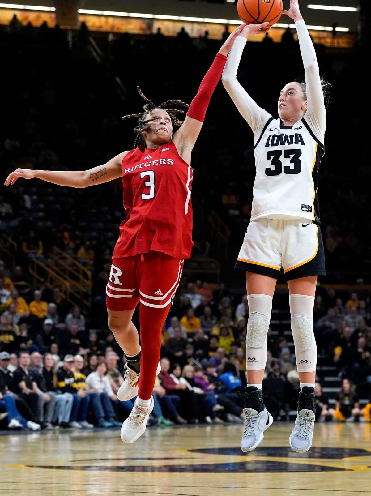 Sydney Affolter: Lucy Olsen Stats Tonight: How did Iowa Hawkeyes star ...