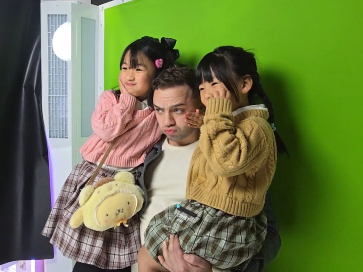 Does Mizkif have children? Videos from streamer's IRL livestream from Japan go viral