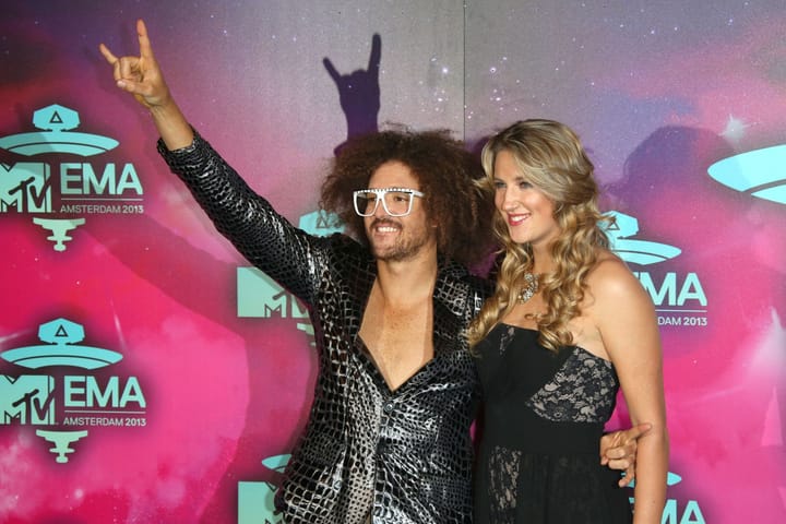 "Wearing the same exact glasses too"- Internet reacts to Redfoo from ...