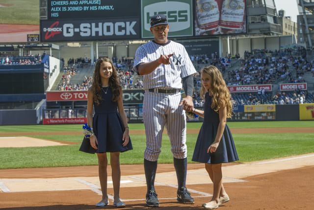 Alex Rodriguez gives a 5-word reaction to Yankees icon's lunch date ...