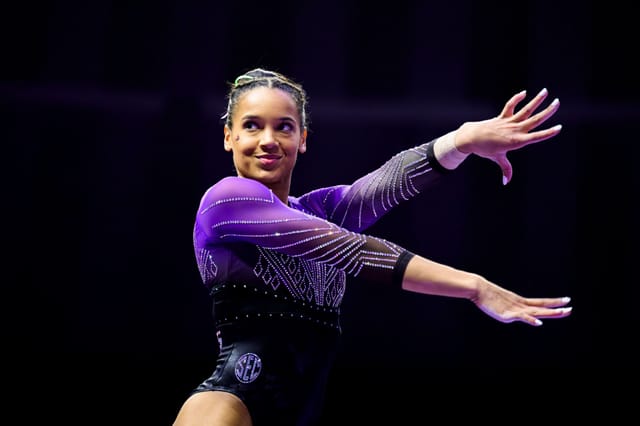 LSU gymnast Haleigh Bryant introduces boyfriend Peyton Sybrandt on ...