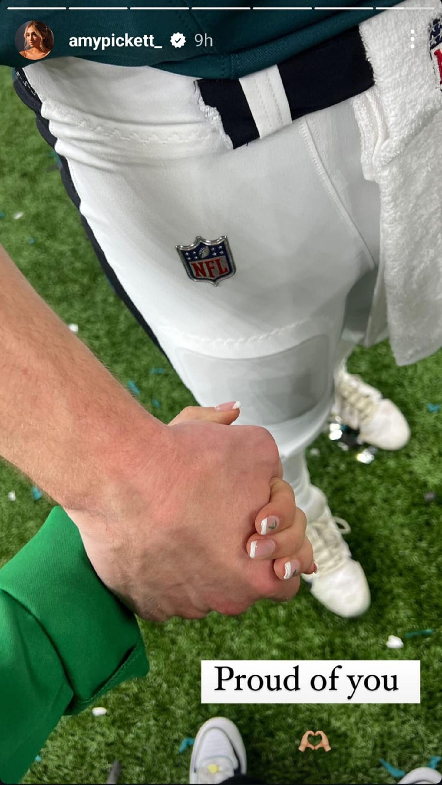 Kenny Pickett's wife Amy drops 3-word message for Eagles QB after he ...