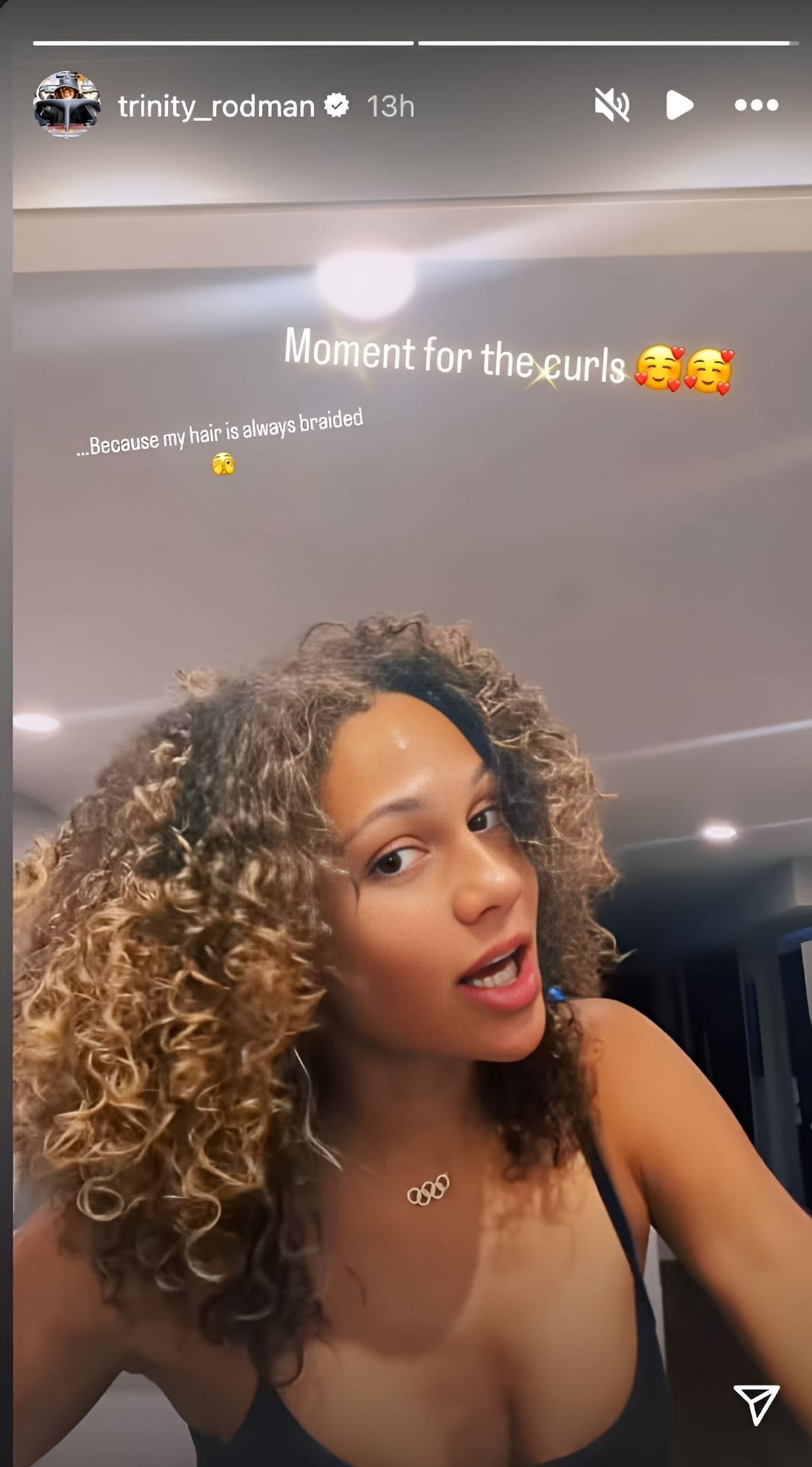 Dennis Rodman's daughter Trinity Rodman lets her hair down as she ...