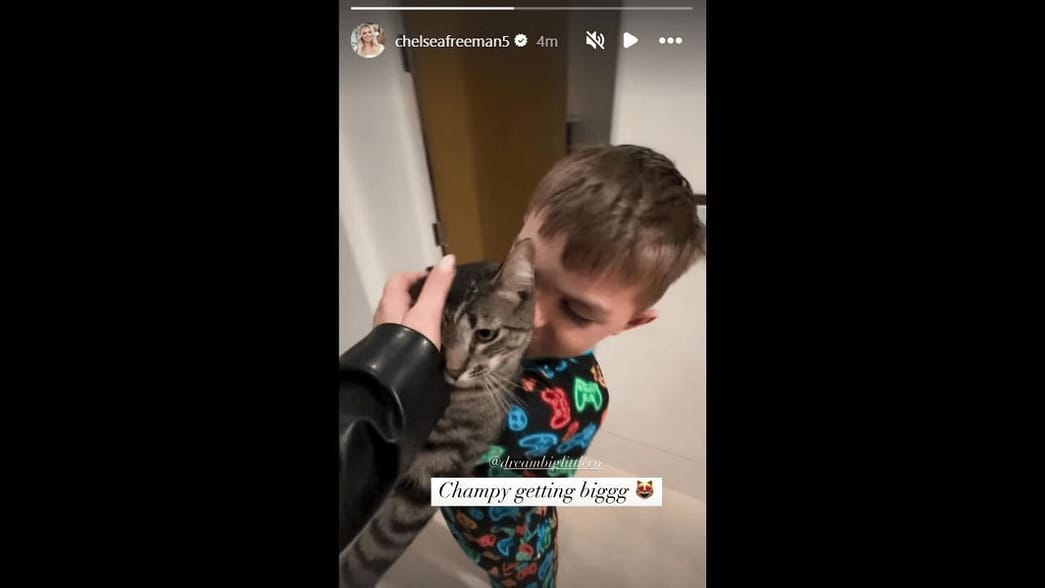 Freddie Freeman's wife Chelsea shares her & son Charlie's adorable ...