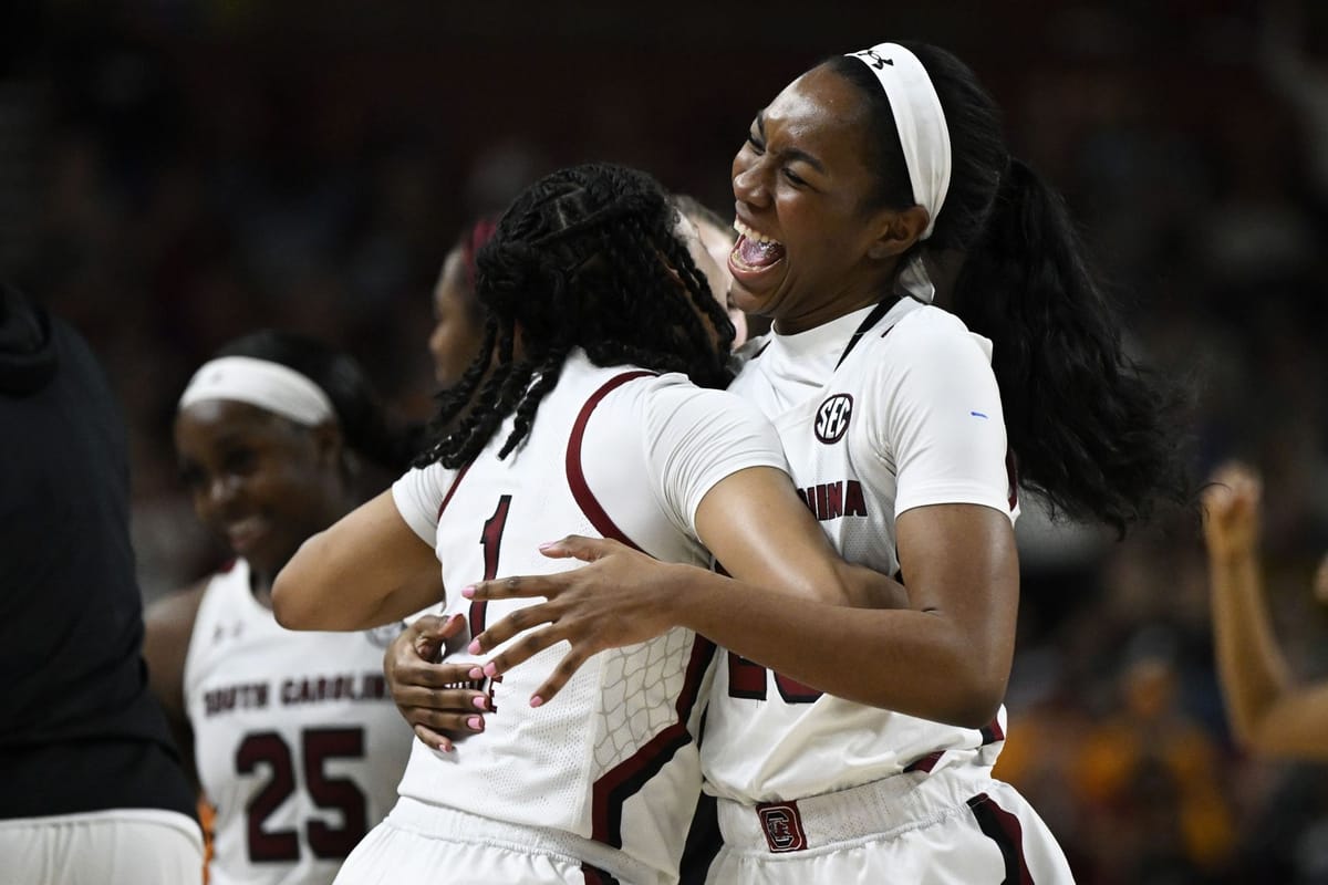 Zia Cooke: South Carolina’s Bree Hall drops 2-word reaction for Zia ...