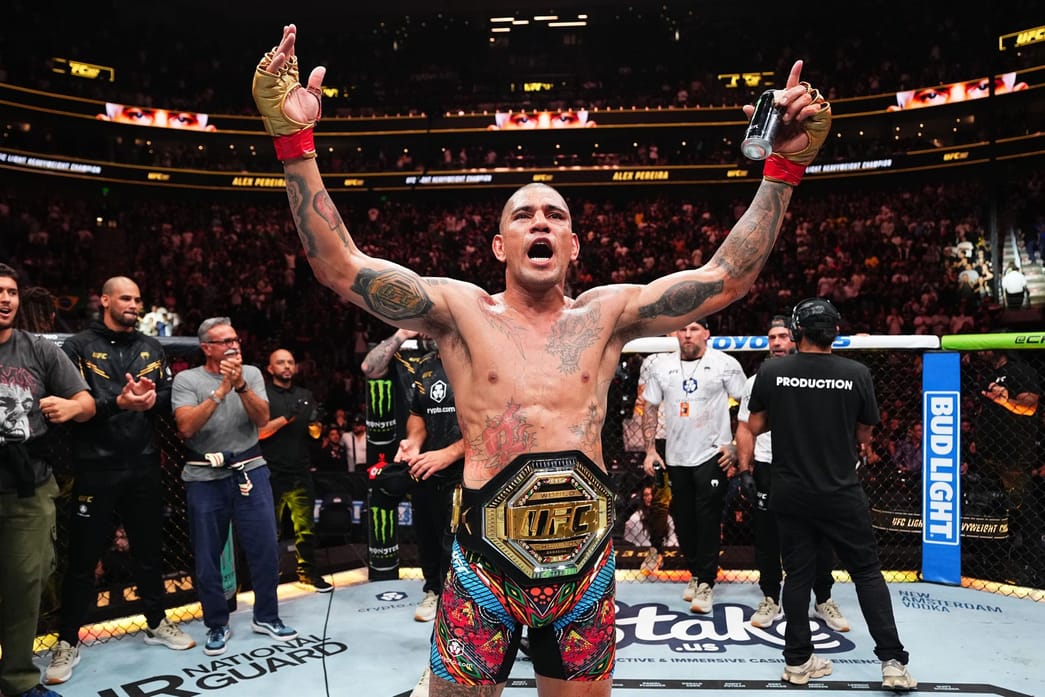 When Did Alex Pereira Start Kickboxing?