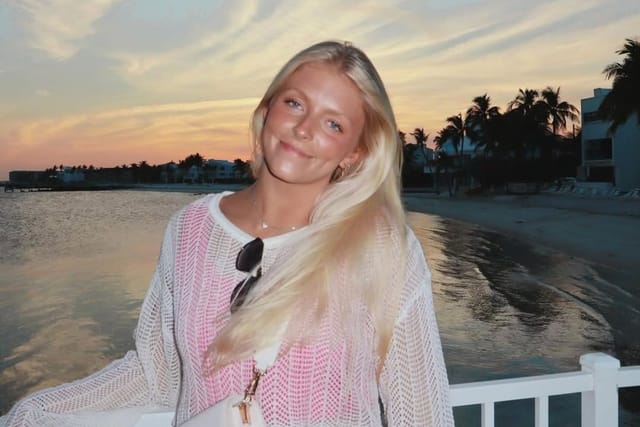 From awaiting pro debut to spending time with friends, Anna DeBeer ...