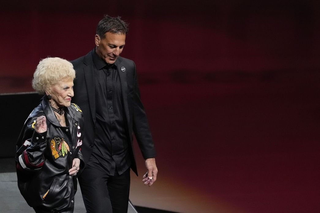 Chris Chelios Family - Father, Mother, Siblings, Wife, Kids