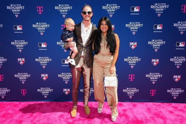 Josh Hader's wife Maria captures Astros pitcher's adorable moment with ...