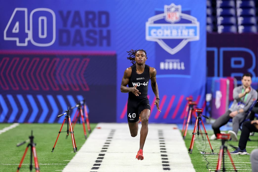 How does the fastest 40-yard dash in NFL Combine history compare to ...