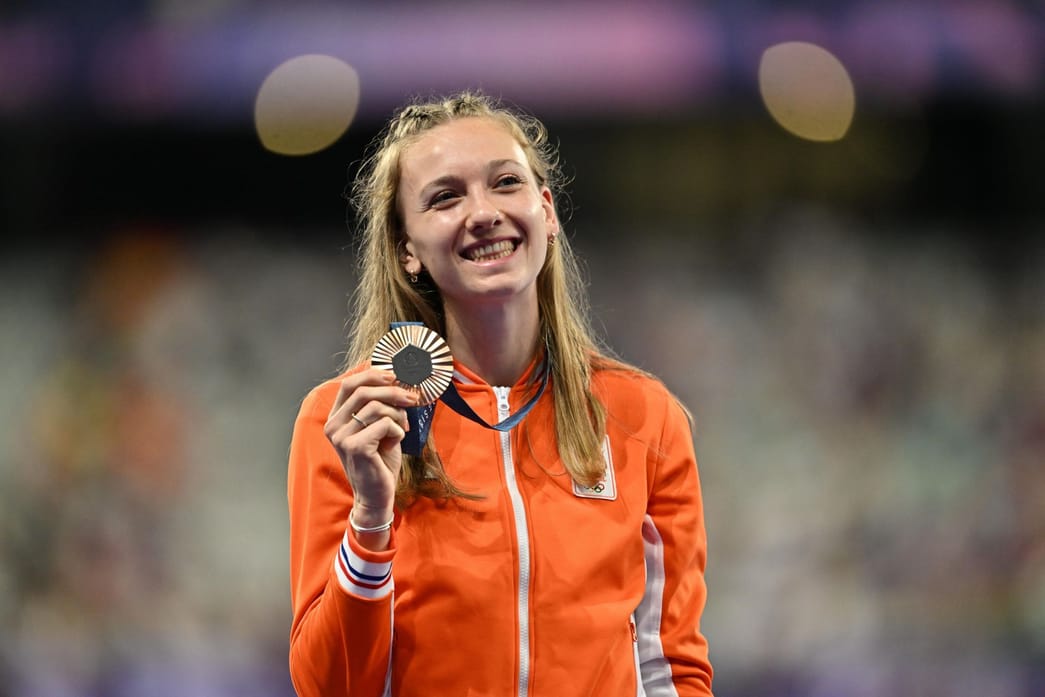 Femke Bol shares glimpse of hurdles training week after announcing her ...