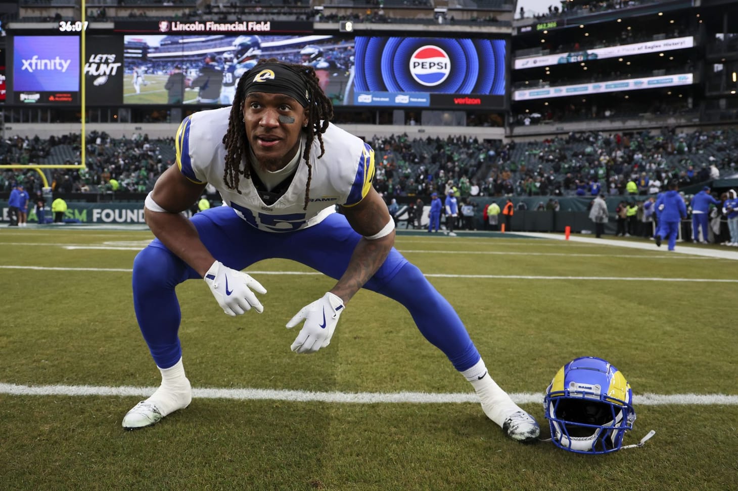 Who is Demarcus Robinson's girlfriend? | Meet Davontay Moore