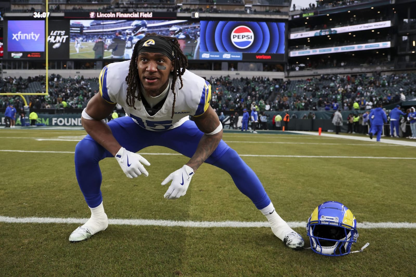 Who is Demarcus Robinson's girlfriend? | Meet Davontay Moore