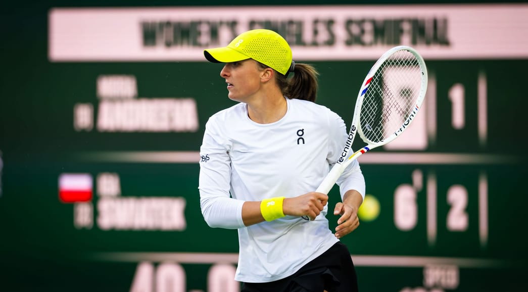 "Iga Swiatek's psychologist is stealing money" - Fans slam Pole for ...