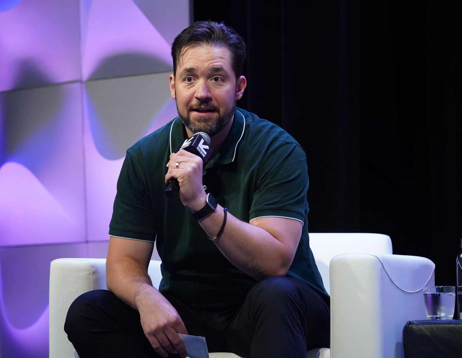 Serena Williams' husband Alexis Ohanian reacts as Noah Lyles, Vernon ...