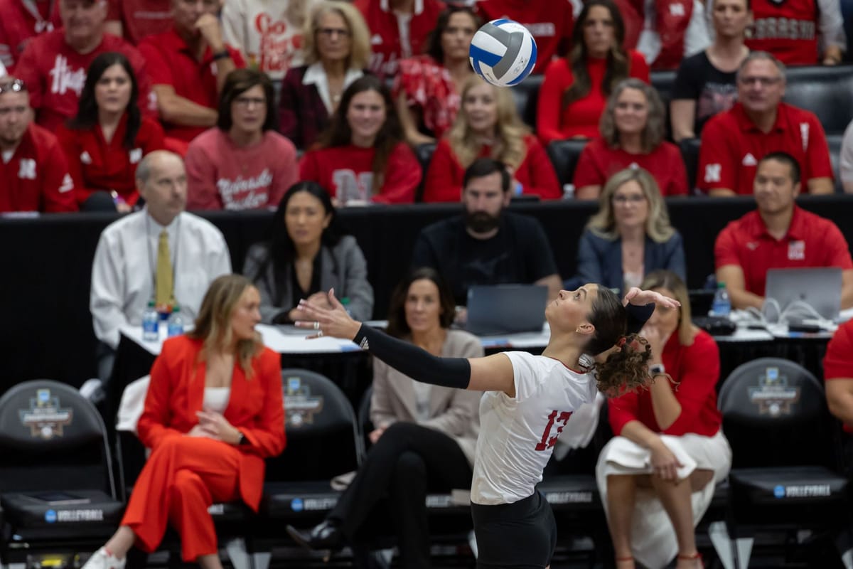 Ex-Nebraska volleyball player Merritt Beason shows off new hairstyle in ...