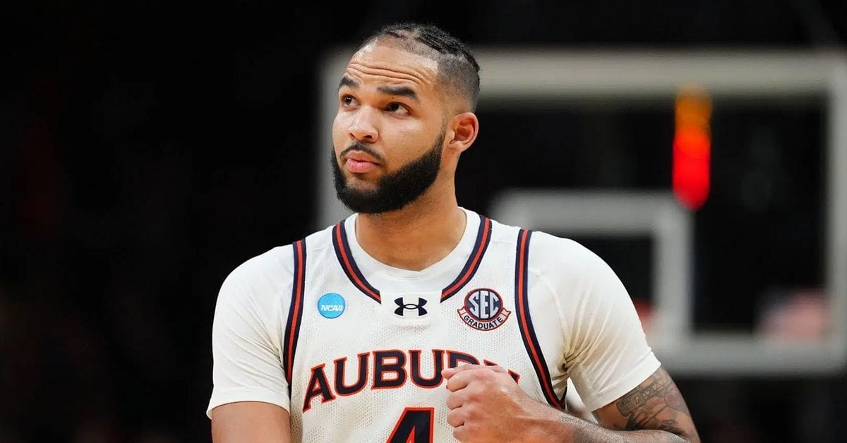 Who are Johni Broome's parents? Meet John Broome and Julie Broome