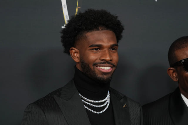 Peter King hints at Shedeur Sanders “trying to control his own ...