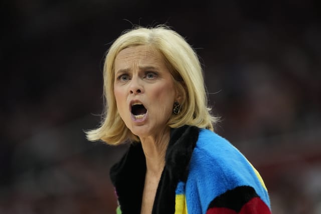Kim Mulkey outfits: Top 5 times LSU HC stunned fans with her fashion ...
