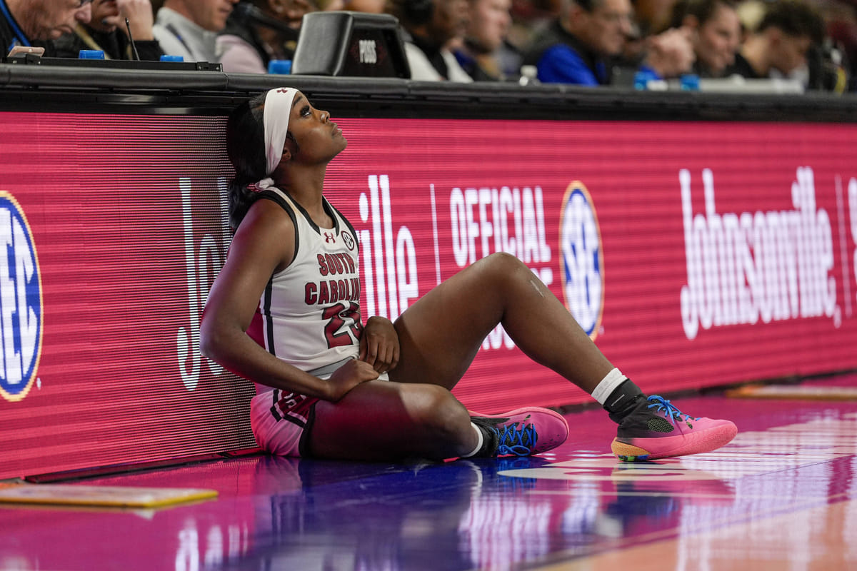 Fans react to Bree Hall trash talking Madison Booker after South ...