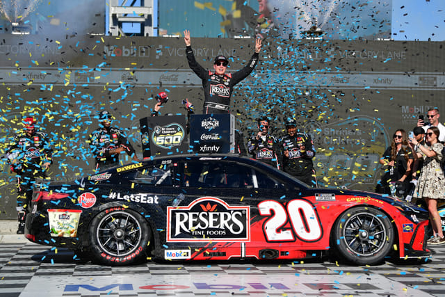 Christopher Bell honors his racing mentor and icon with a special tribute