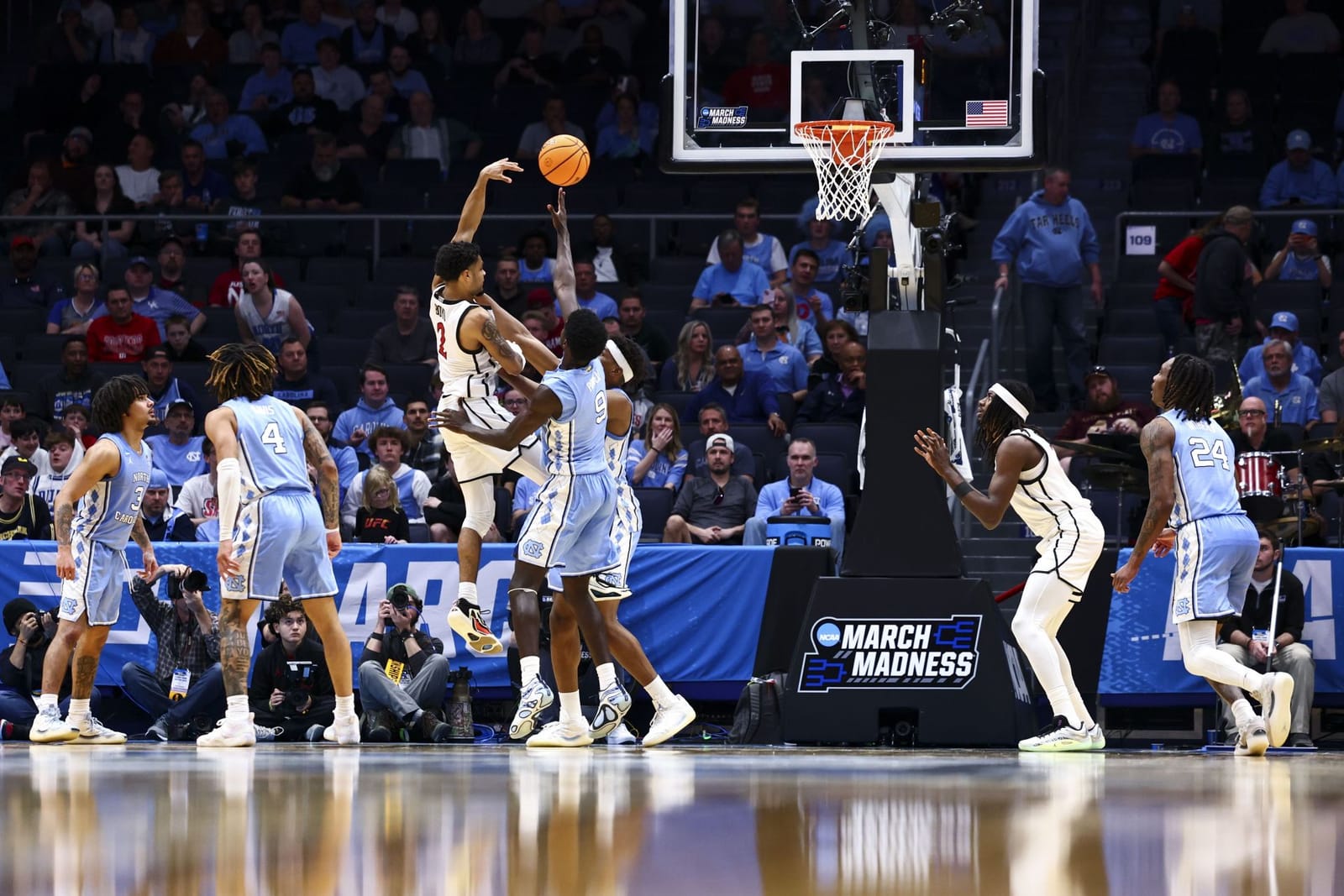 How many college basketball teams are there in the NCAA?