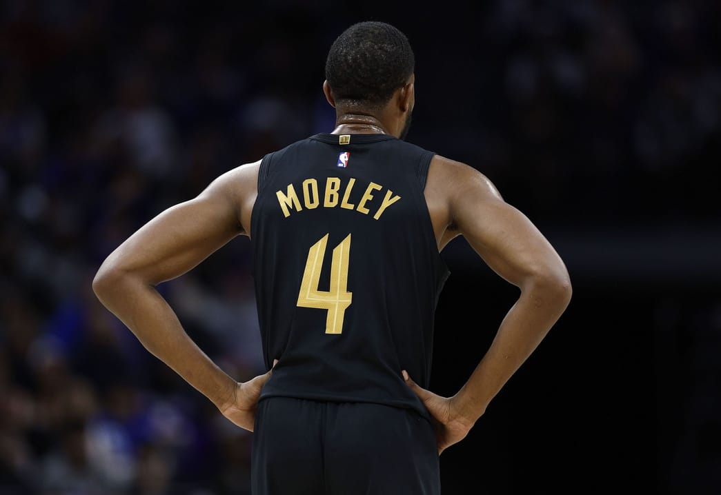How many siblings does Evan Mobley have?