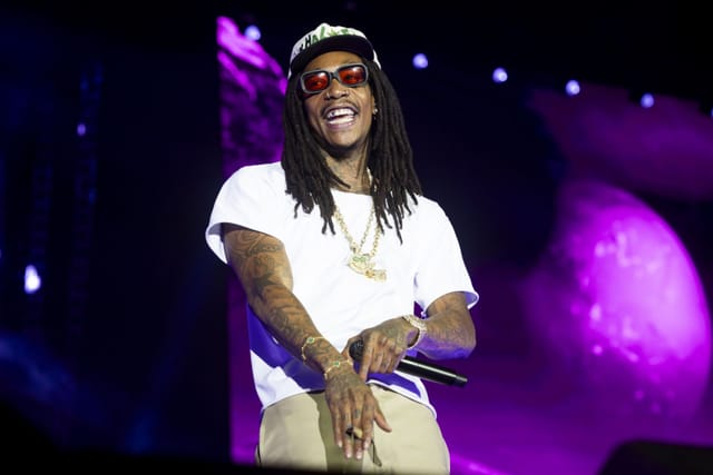 "WIZ is pushing 40 and still rapping about weed" — Internet reacts to J ...