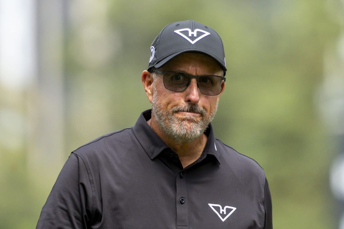 Phil Mickelson: Phil Mickelson expresses gratitude to $328.5B-worth ...