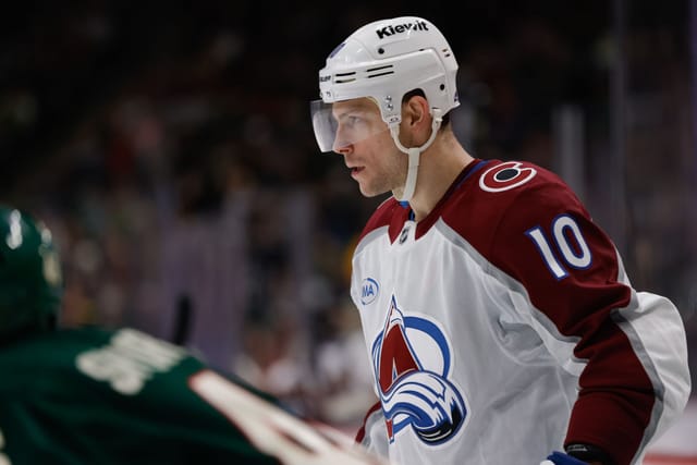 Charlie Coyle’s Contract Breakdown, Salary Cap Details, Bonuses, Terms ...