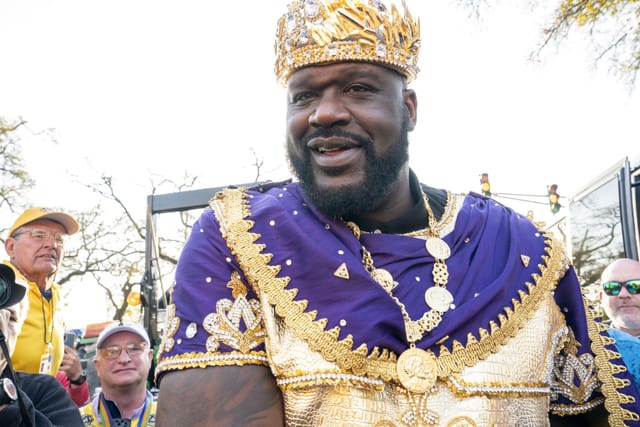 "I got four white girls at the crib chilling" - Shaquille O'Neal quotes ...