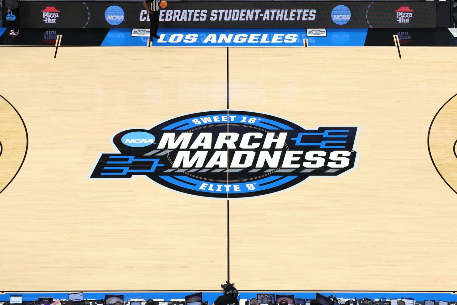 What 11 seed teams made it to the Elite 8?