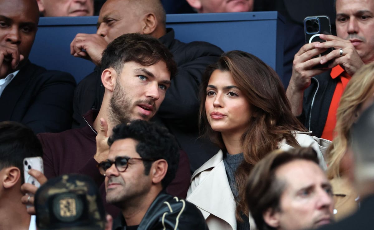 Pierre Gasly’s girlfriend dances with IndyCar star’s ex-gf ahead of ...