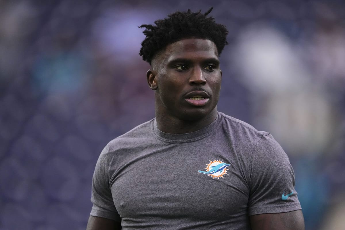 Tyreek Hill sends message on anniversary of WR’s blockbuster trade from Chiefs to Dolphins ...