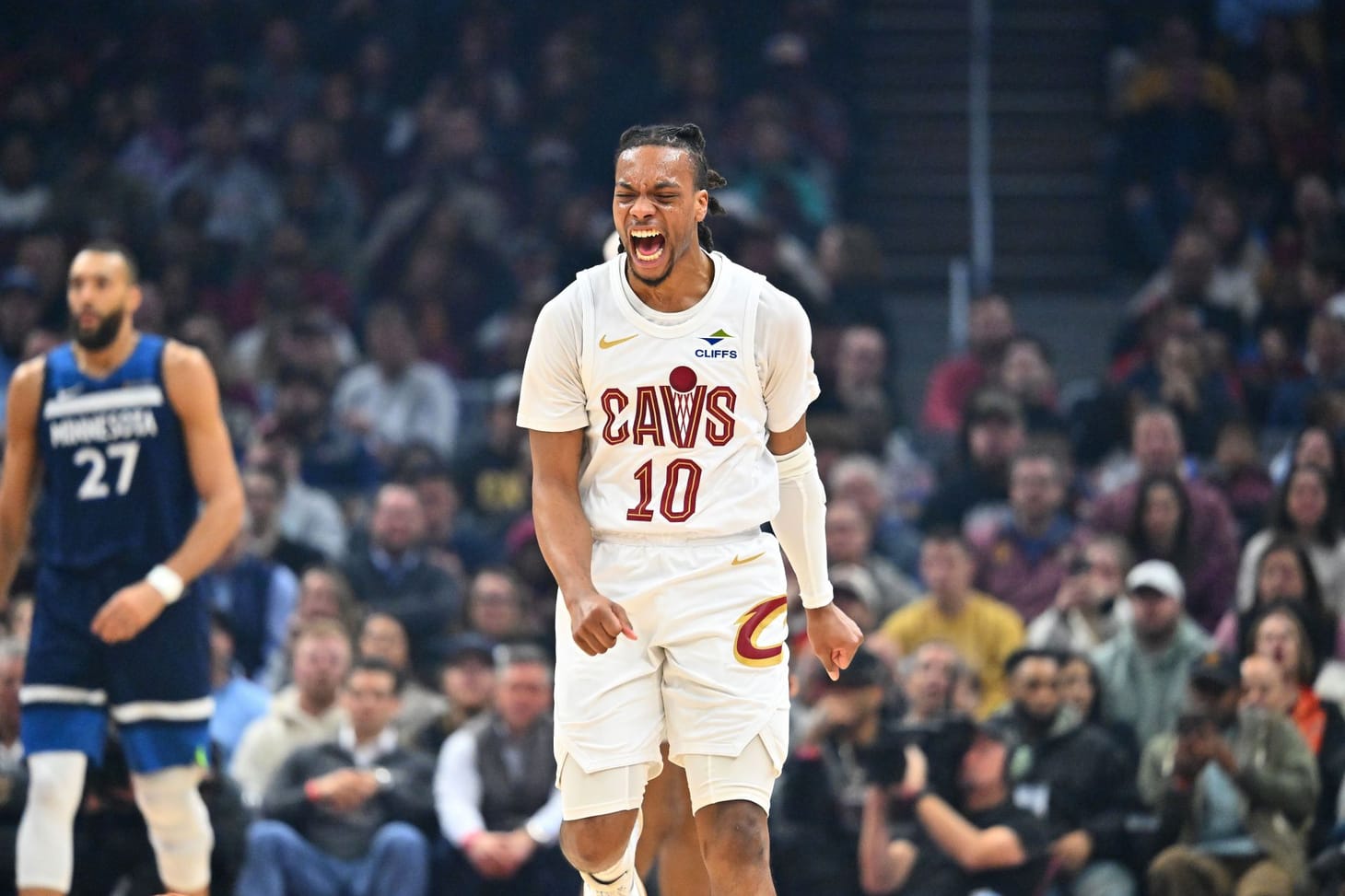 How tall is Darius Garland?
