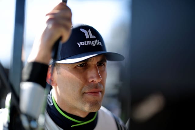 Aric Almirola makes his Las Vegas 'desperation' known after falling ...