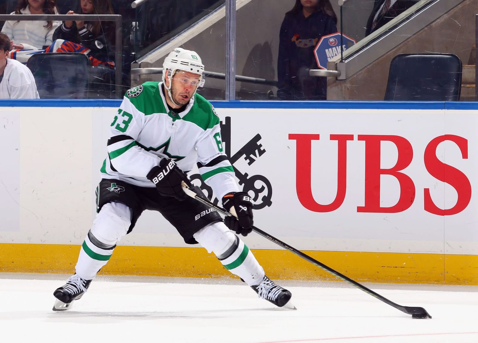 Evgenii Dadonov Contract, Salary, Cap Hit, and Bonuses