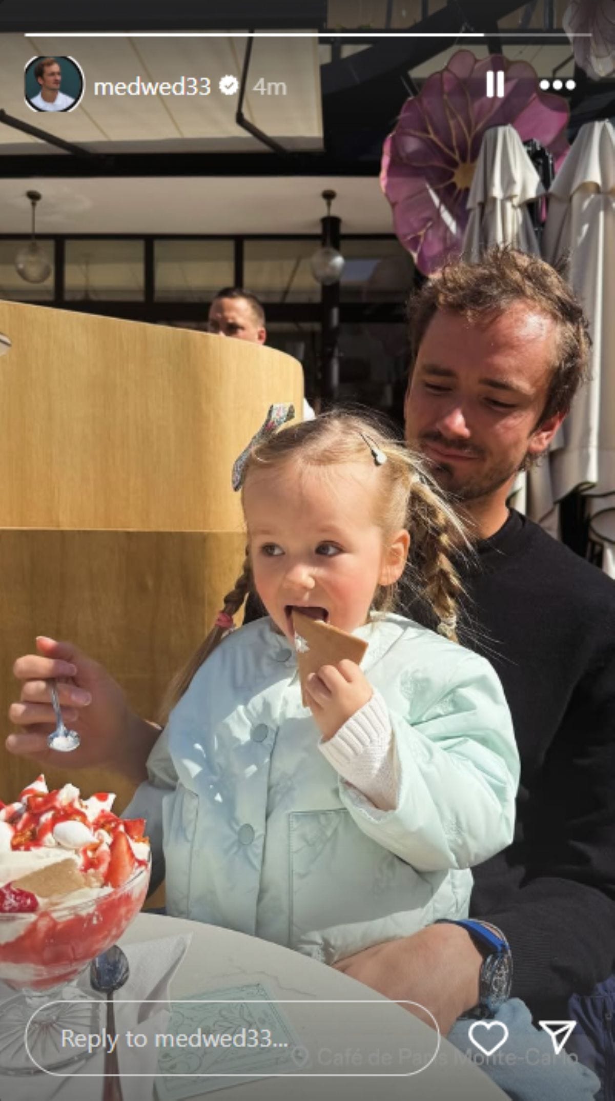 Daniil Medvedev returns to his life with daughter Alisa and family in ...
