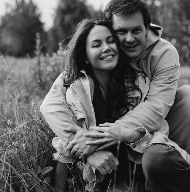 Who is Evgenii Dadonov's wife? | Meet Anna Dadonov