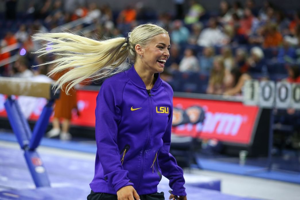 Olivia Dunne drops 2-word reaction as teammate Kailin Chio sets SEC ...