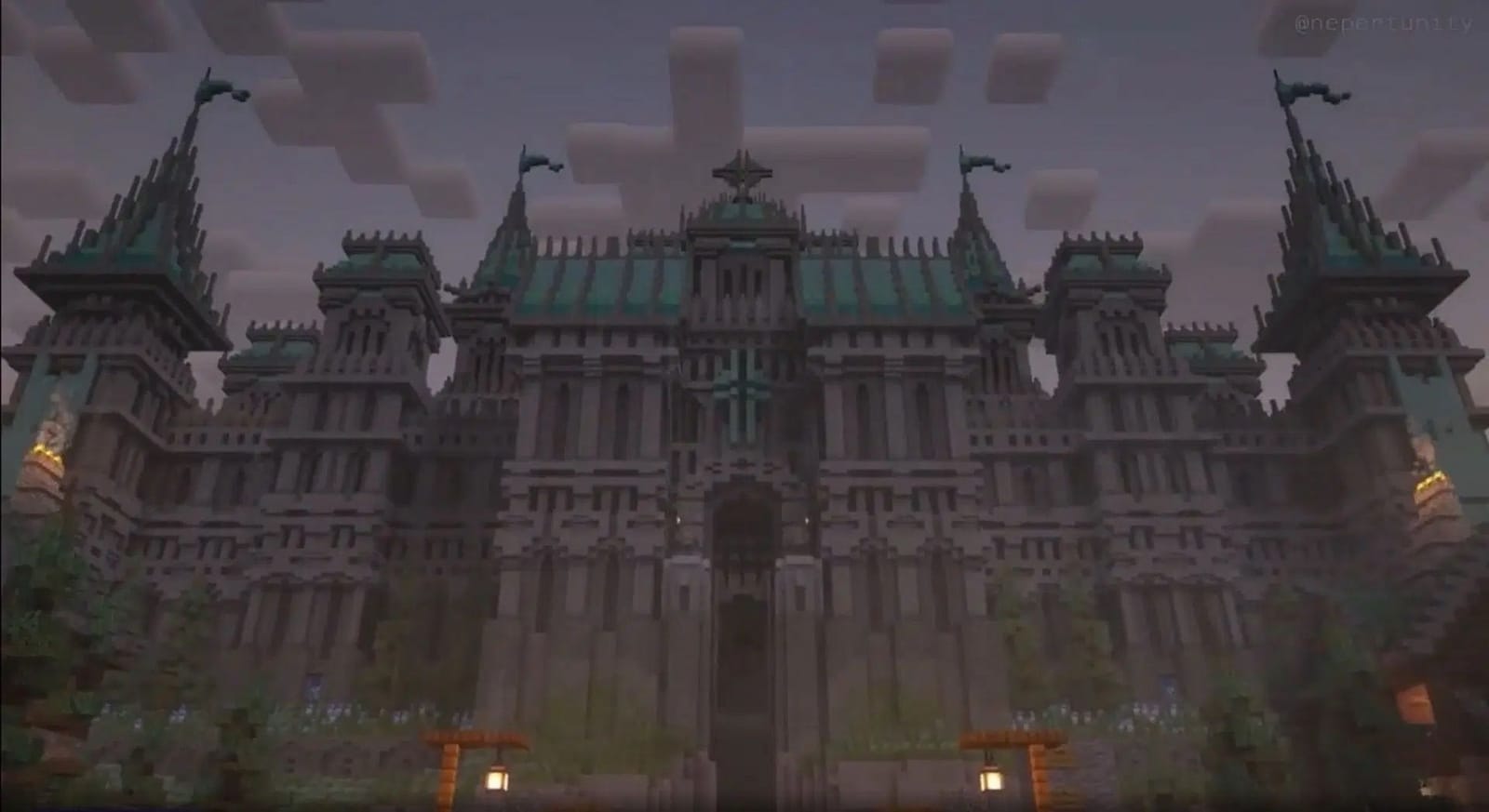 Minecraft player builds a beautiful and large gothic cathedral