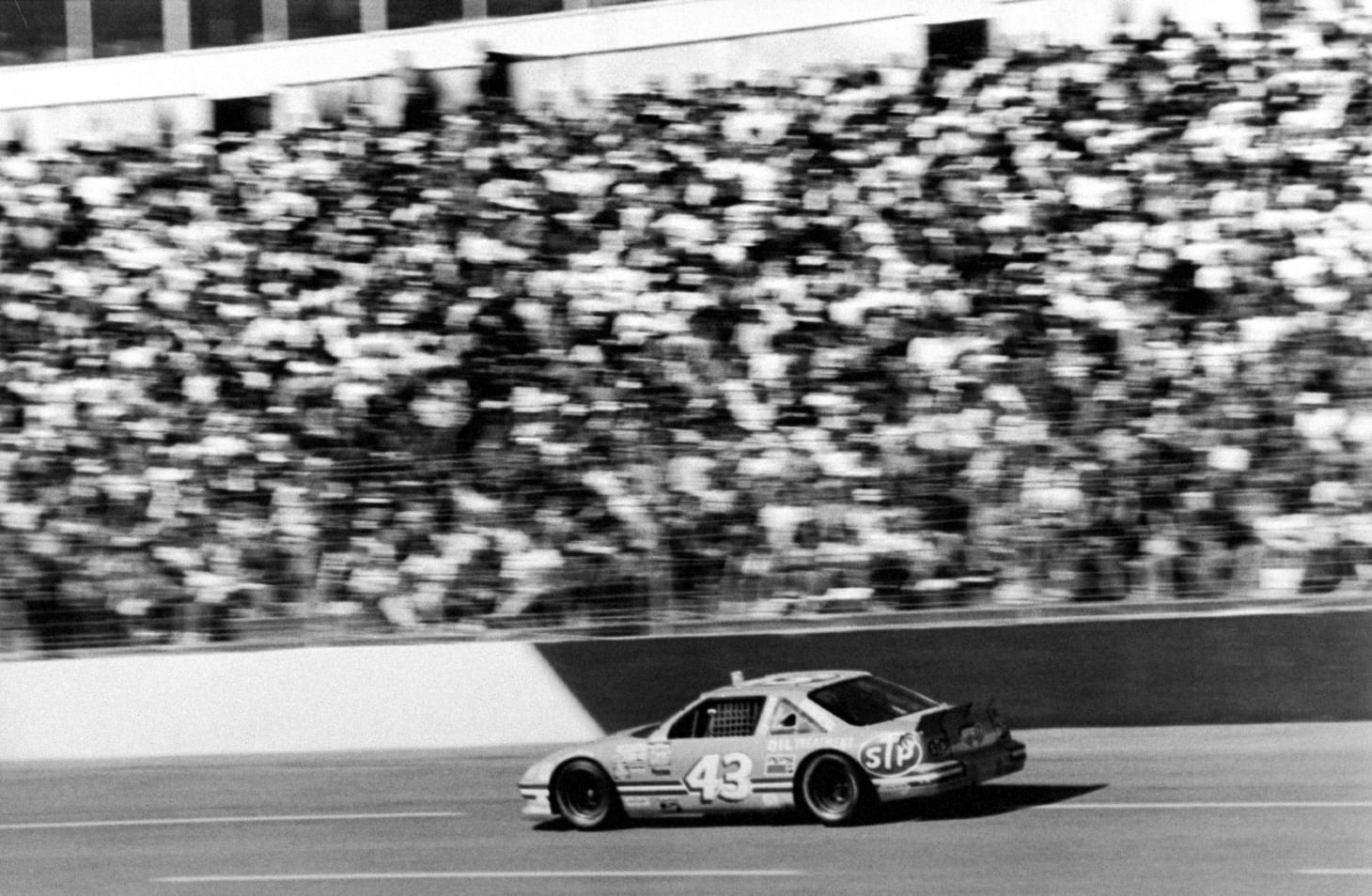 NASCAR King Richard Petty makes his opinion clear on Rockingham’s ...