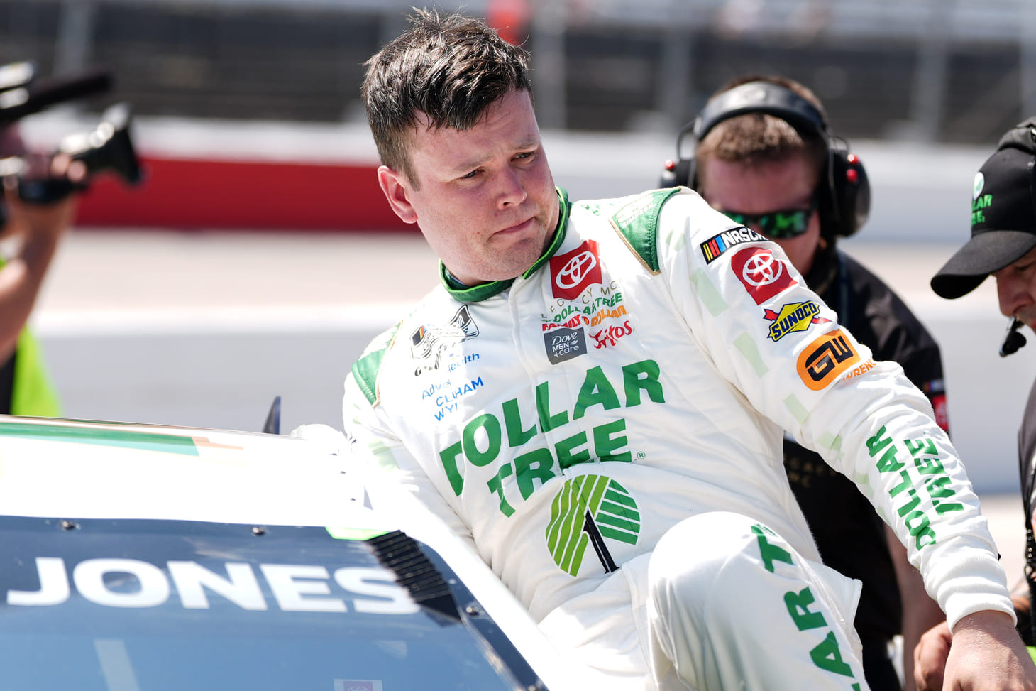 5 NASCAR drivers with best average finish at Talladega Superspeedway ...