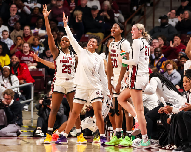 South Carolina hoopers Chloe Kitts, Joyce Edwards, and Raven Johnson ...