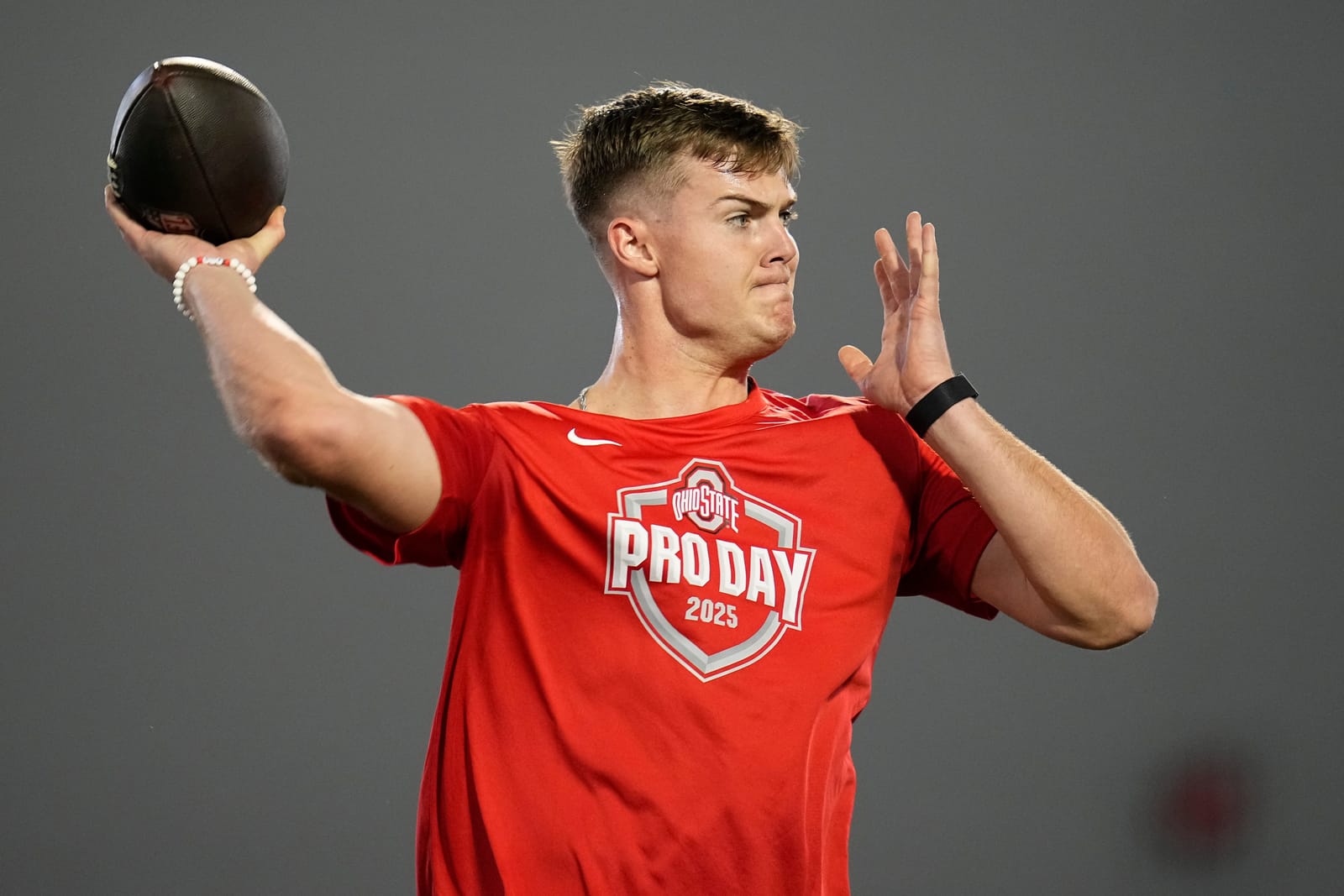 "Announce Aaron Rodgers already" - NFL fans react to Steelers drafting ...