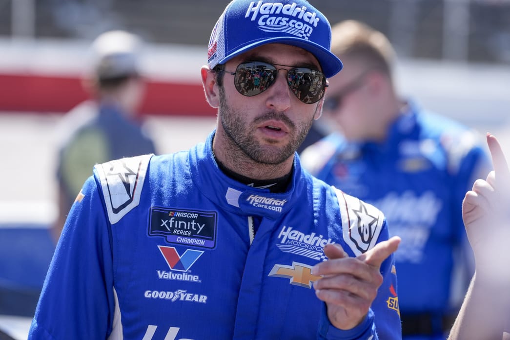 5 NASCAR drivers with best average finish at Talladega Superspeedway ...