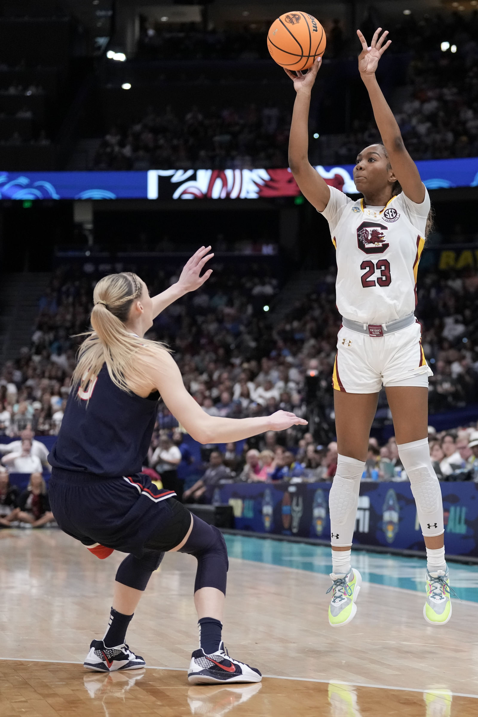 Raven Johnson: South Carolina’s Raven Johnson reacts as ex-teammate ...